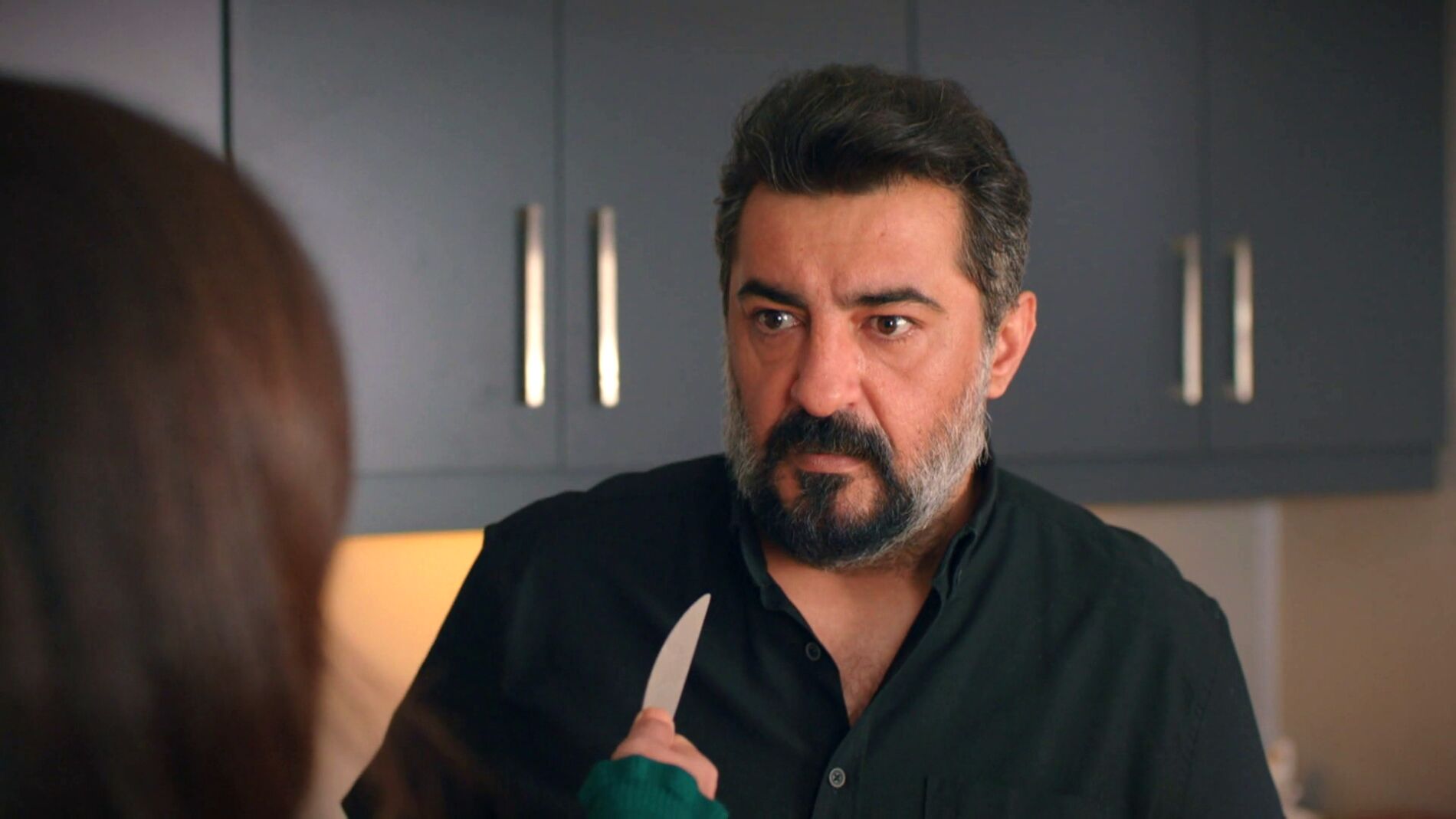 Sengül amenaza a Akif: "Usted protege a sus hijos y yo hago lo mismo ...